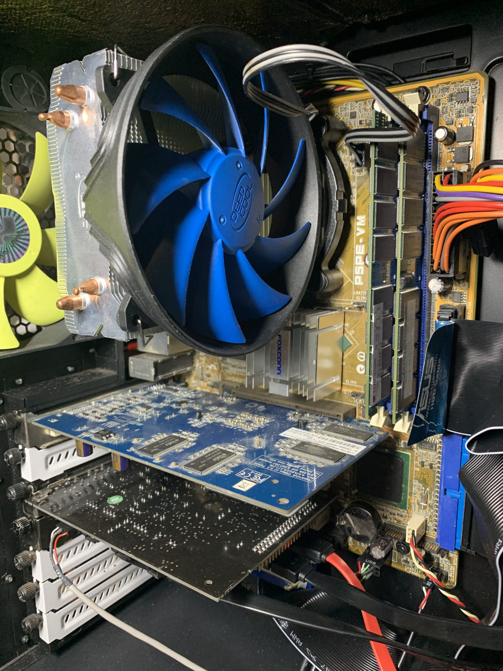 Building the most modern Windows 98 PC | Bassybeats Projects